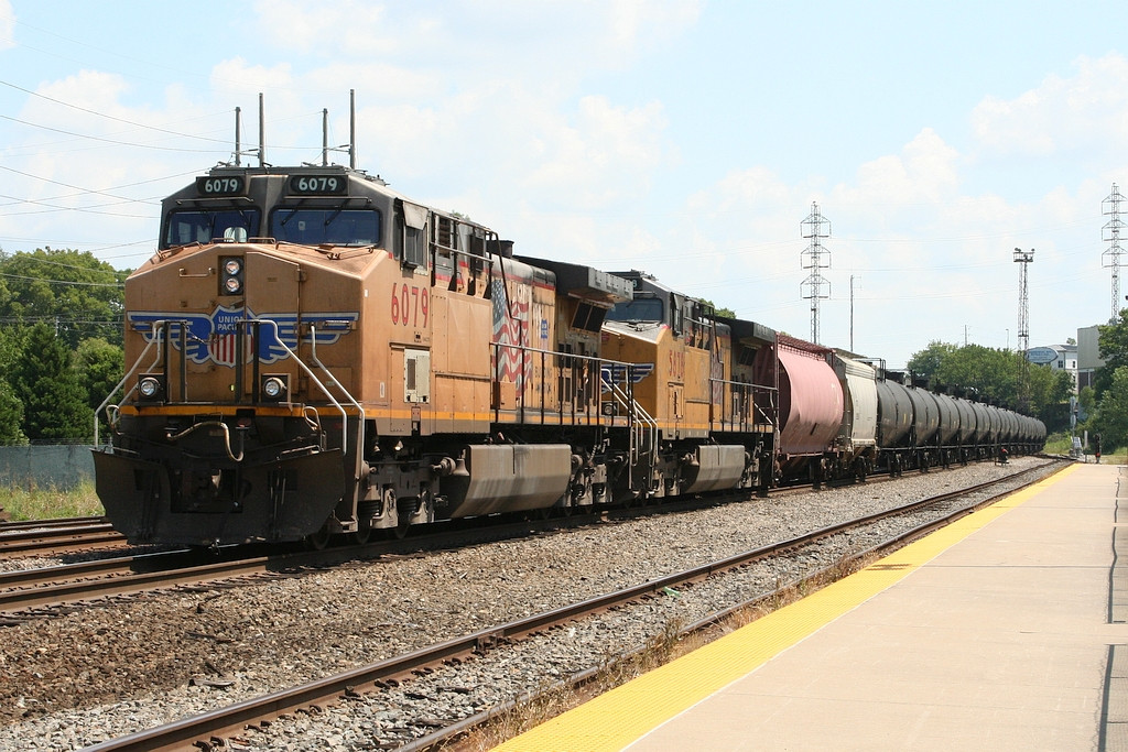 Bottom DPUs for NB crude oil train